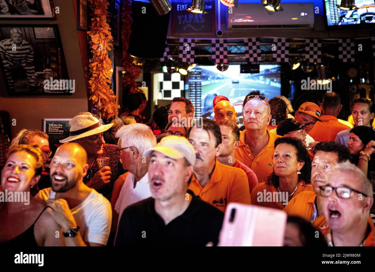 ZANDVOORT - Tension in a bar outside the circuit during the F1 Grand ...