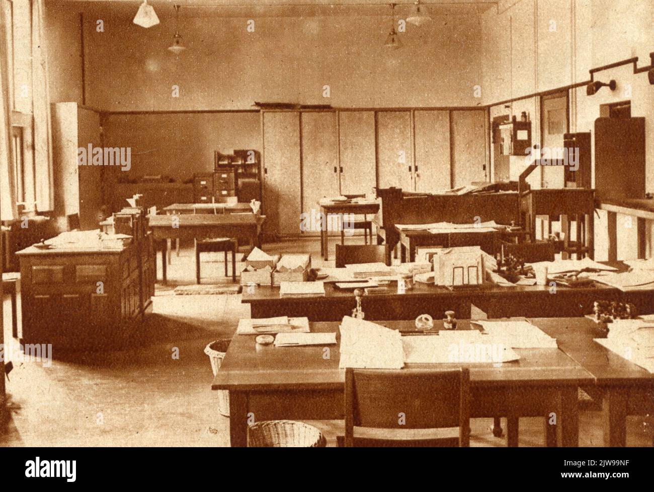 Interior of the Tax and Cadastral Office (Prins Hendriklaan 15) in ...