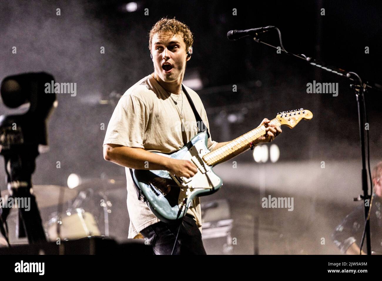 Sam fender music photos hi-res stock photography and images - Alamy