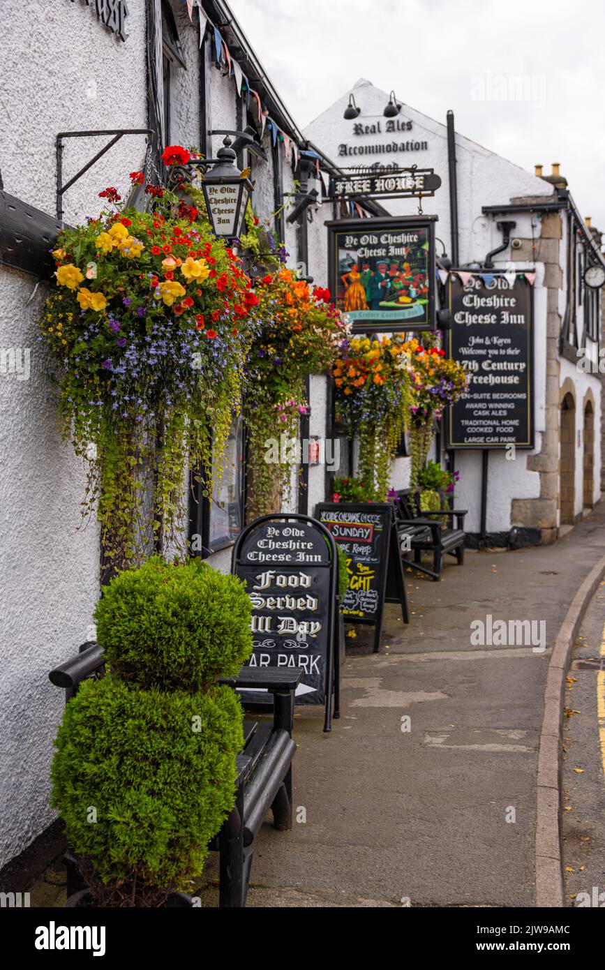 Beautiful village of Castleton in the Peak District - MANCHESTER, UK ...
