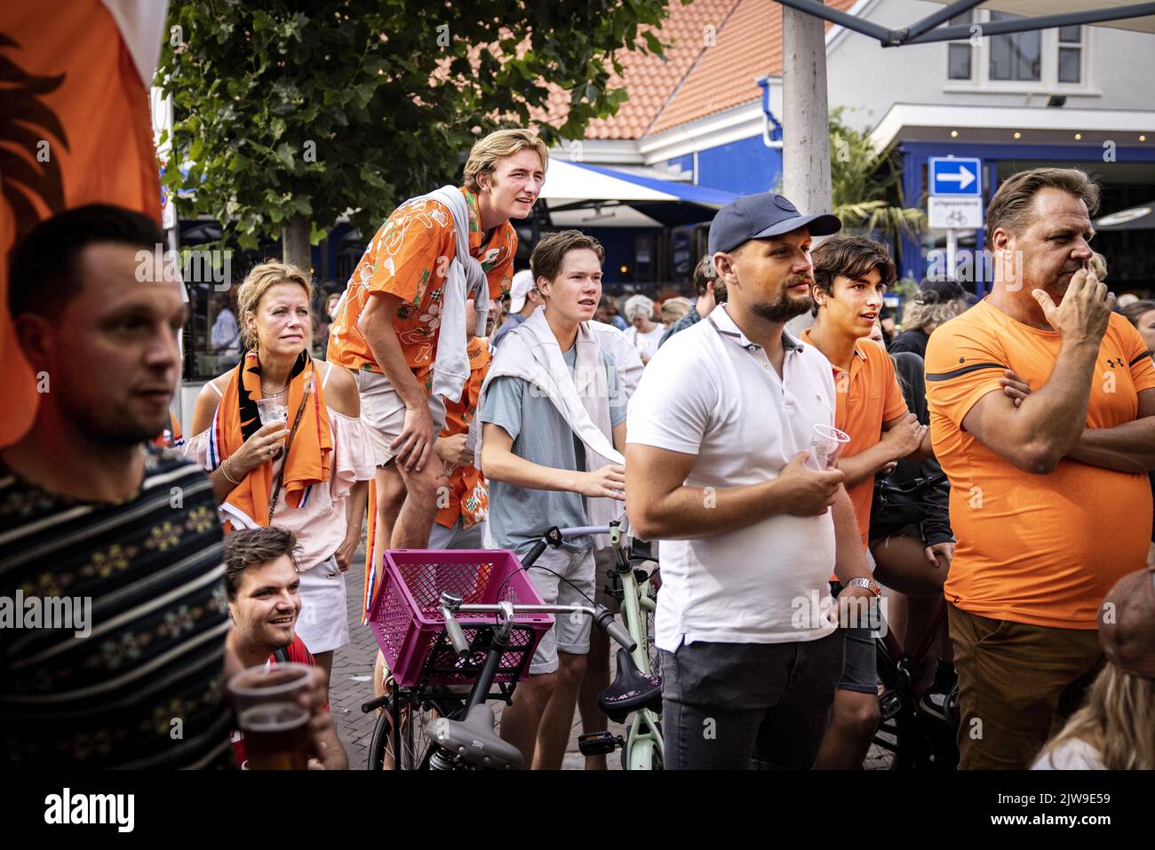 ZANDVOORT - Tension in a bar outside the circuit during the F1 Grand ...
