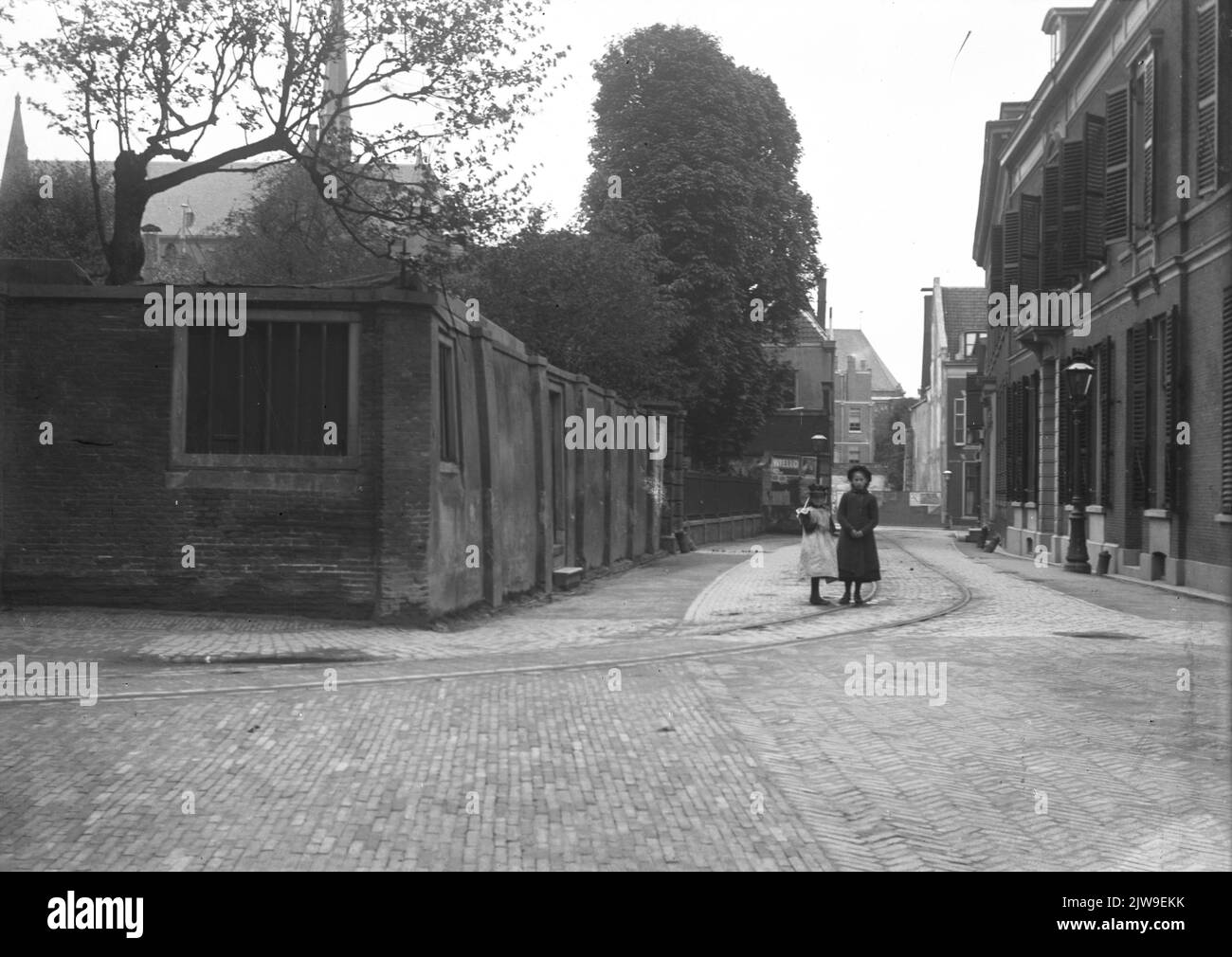 Face in the Domsteeg in Utrecht before the widening, from the north.n.b ...