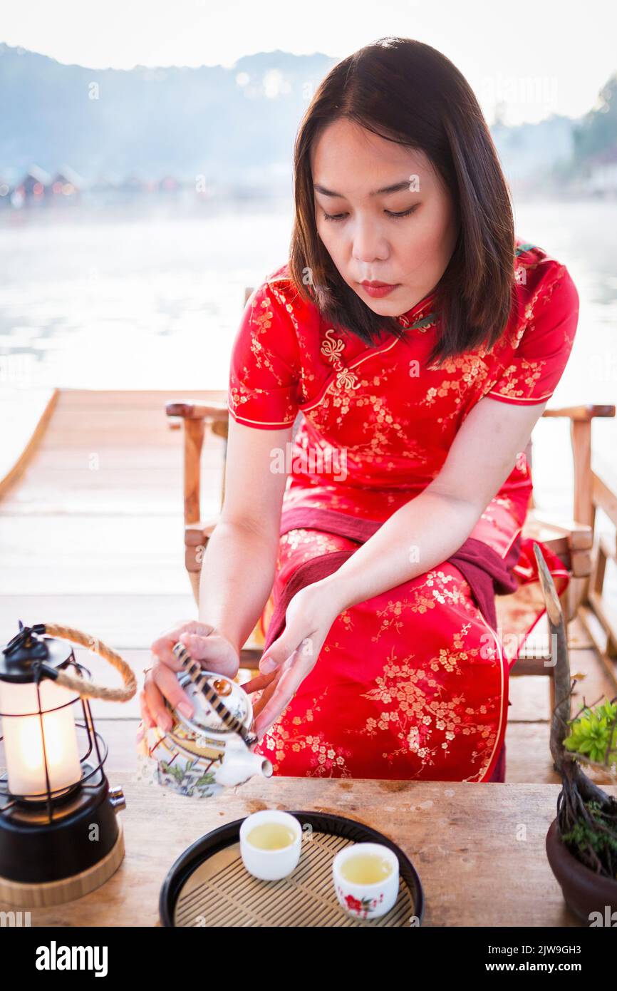 Asian woman with natural red hair hi-res stock photography and images ...
