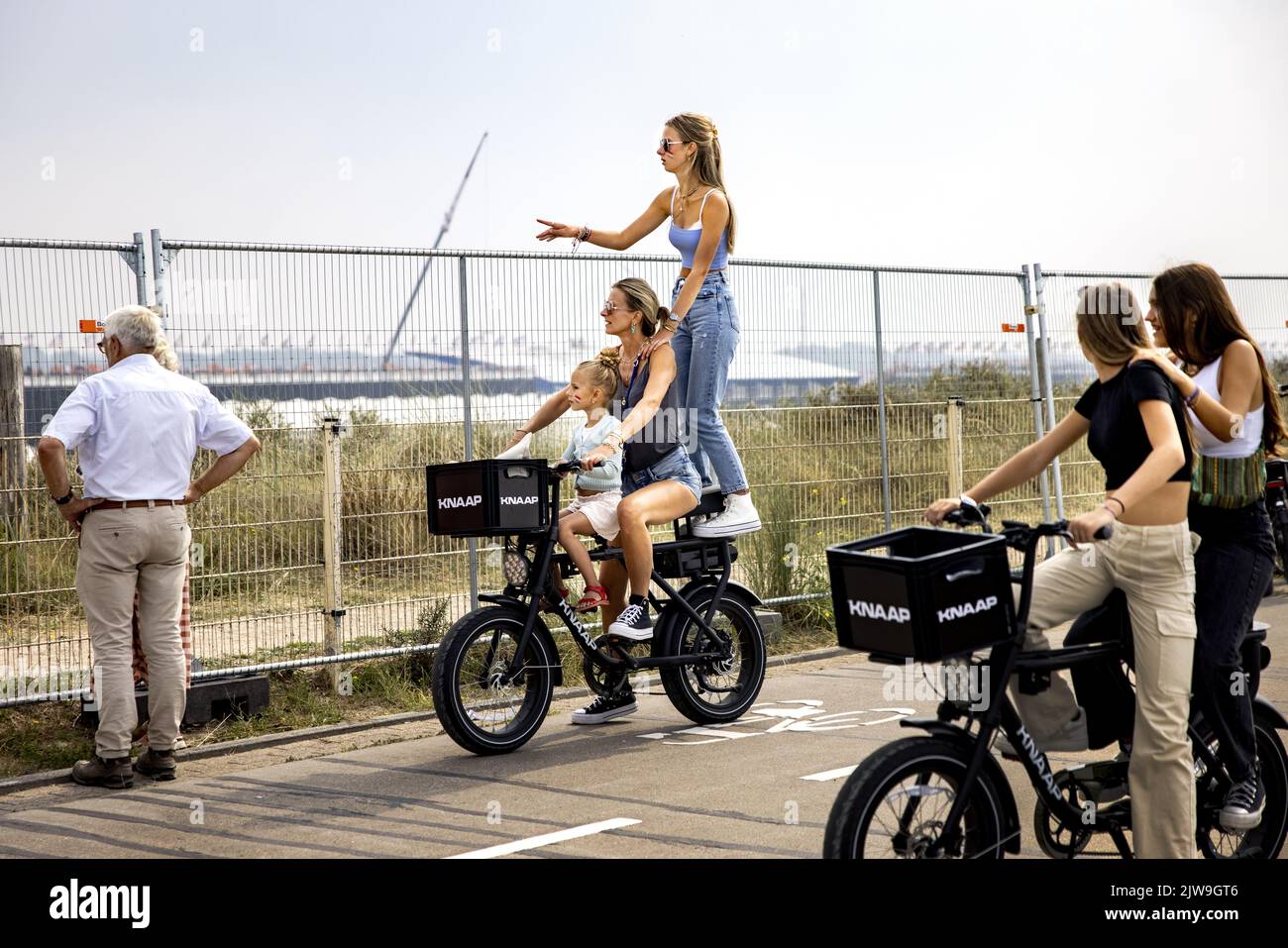 ZANDVOORT - Passers-by look at the Zandvoort circuit where the F1 Grand ...