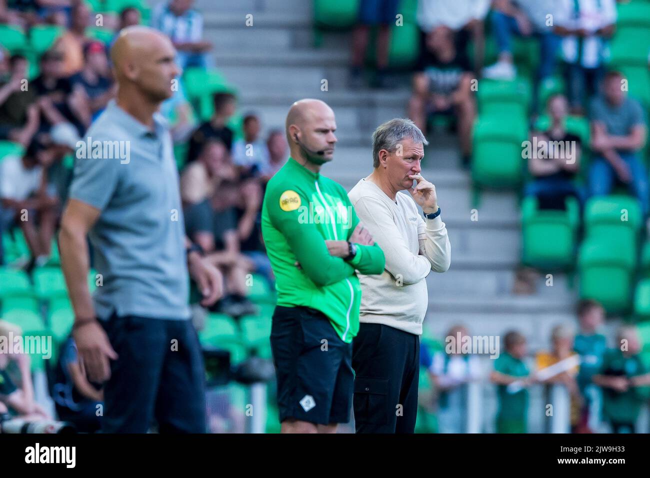 GRONINGEN - (lr) Vitesse coach Thomas Letsch, FC Groningen coach Frank ...