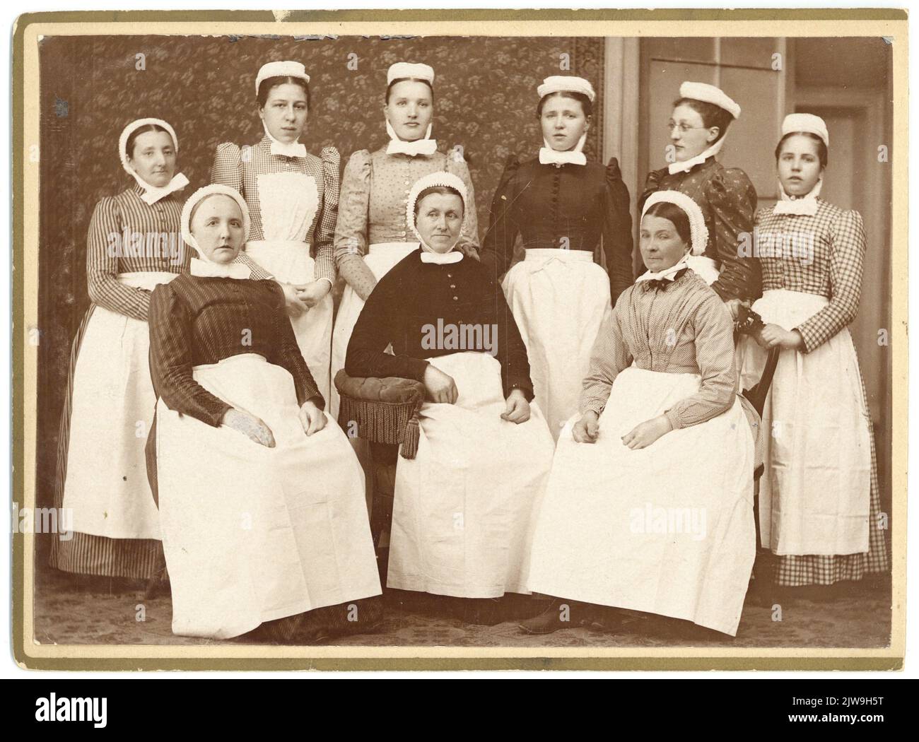 Garden group portrait Cut Out Stock Images & Pictures - Alamy