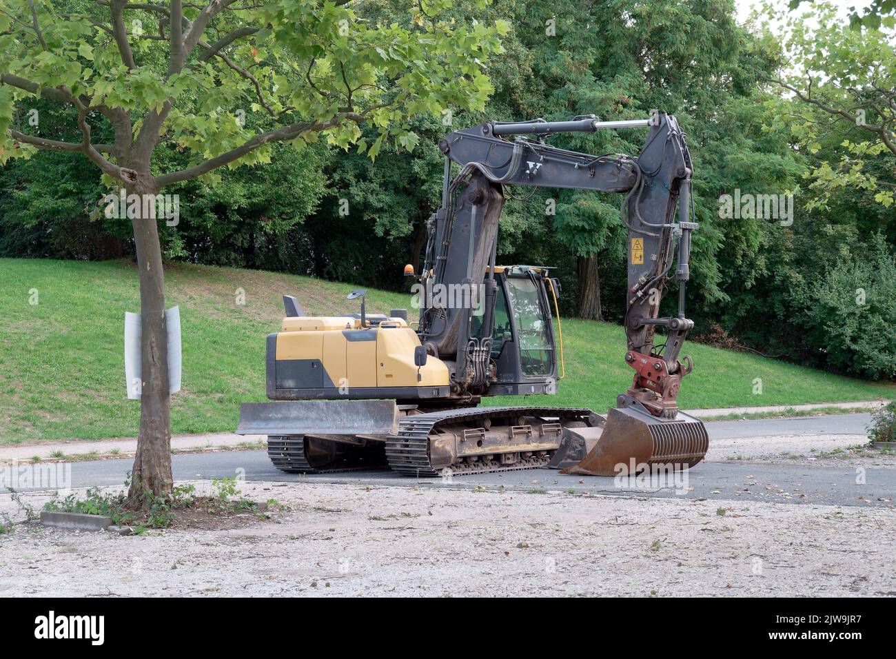 Excavator in nature hi-res stock photography and images - Alamy