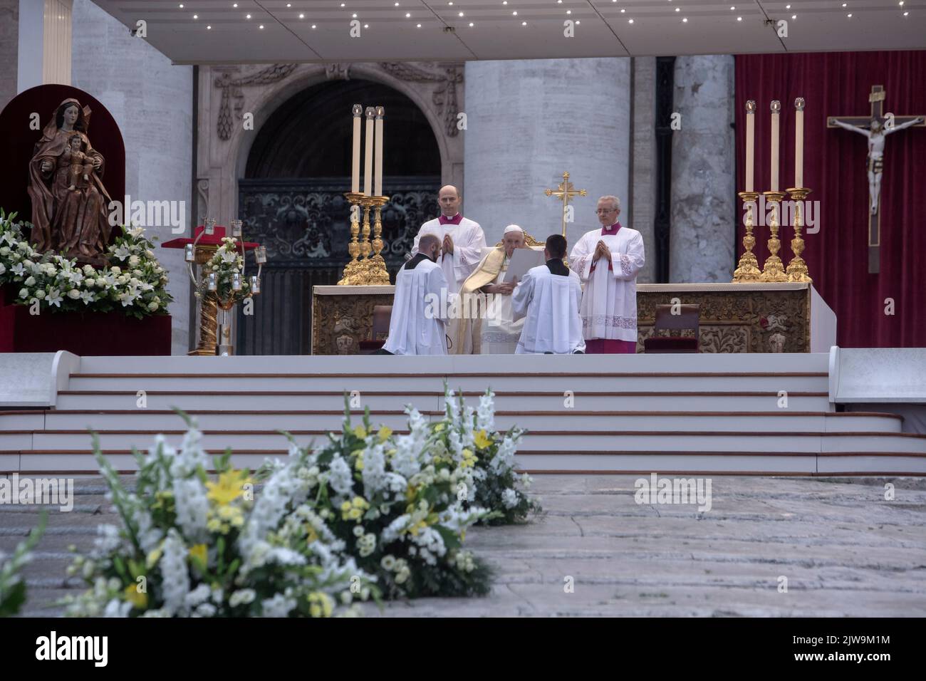 Vatican City, Vatican, 04 September 2022. Pope Francis leads a mass for ...