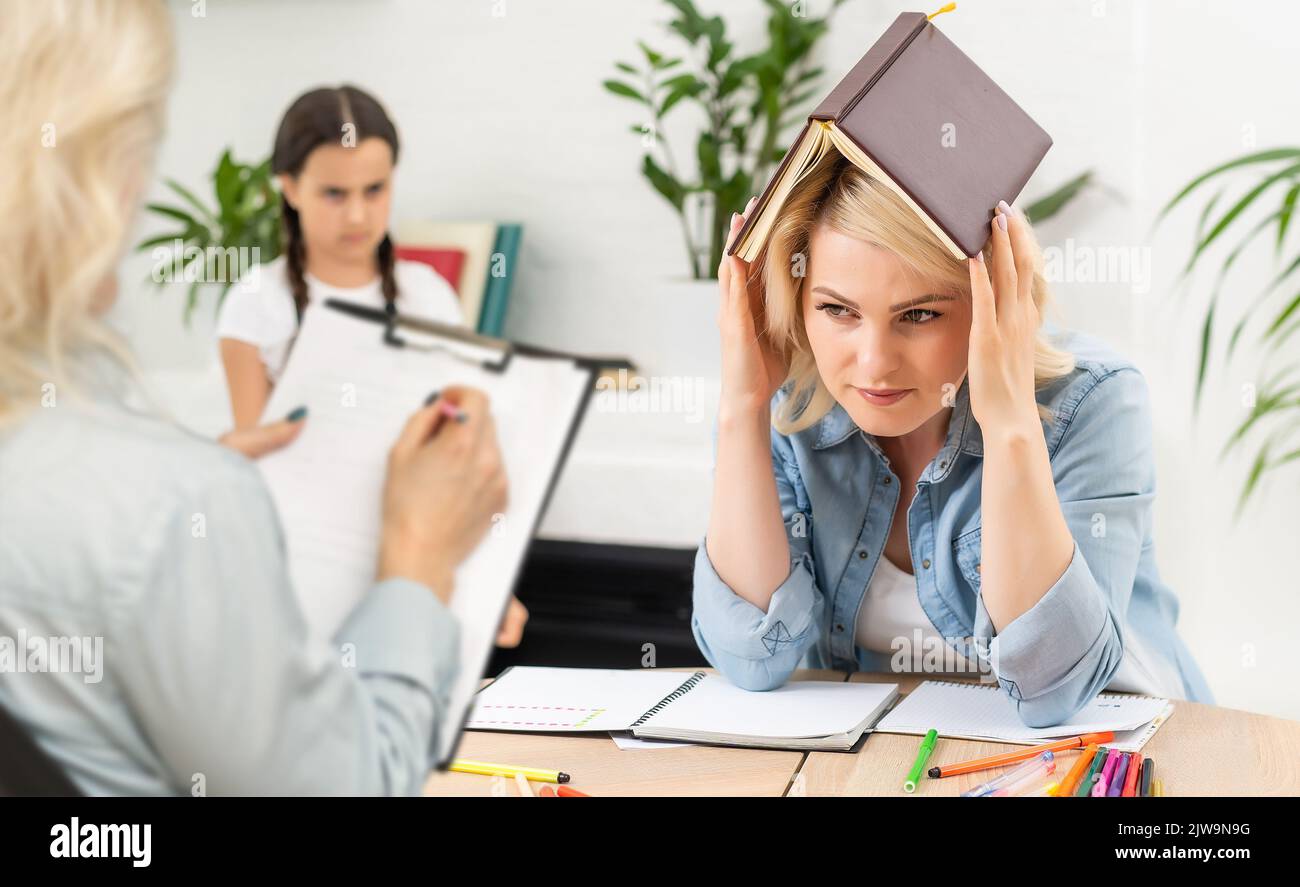 Talking is key to understanding. Parent and child seeing psychologist ...