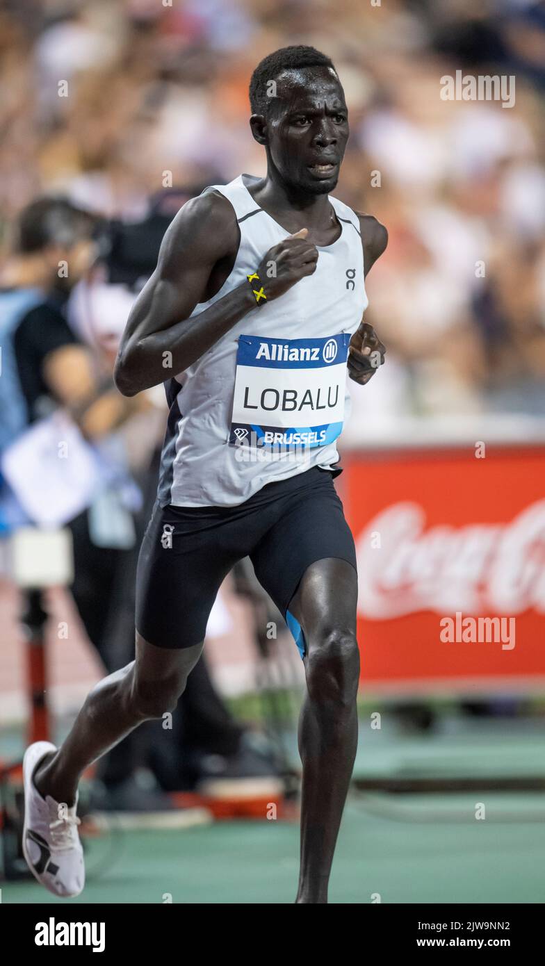 Domnic Lokinyomo Lobalu competing in the men's 5000m during the Allianz ...