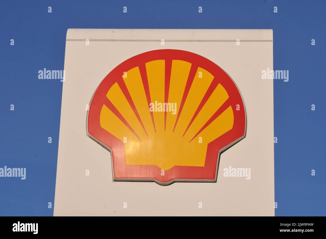 Kastrup/Copenhagen/Denmark/04 September 2022/Shell gasoline and shell ...