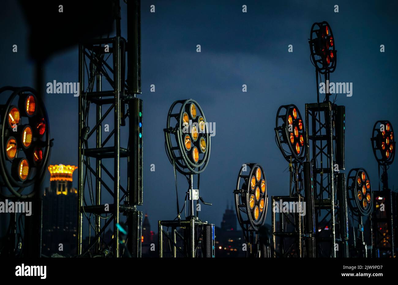 Projectors hi-res stock photography and images - Alamy