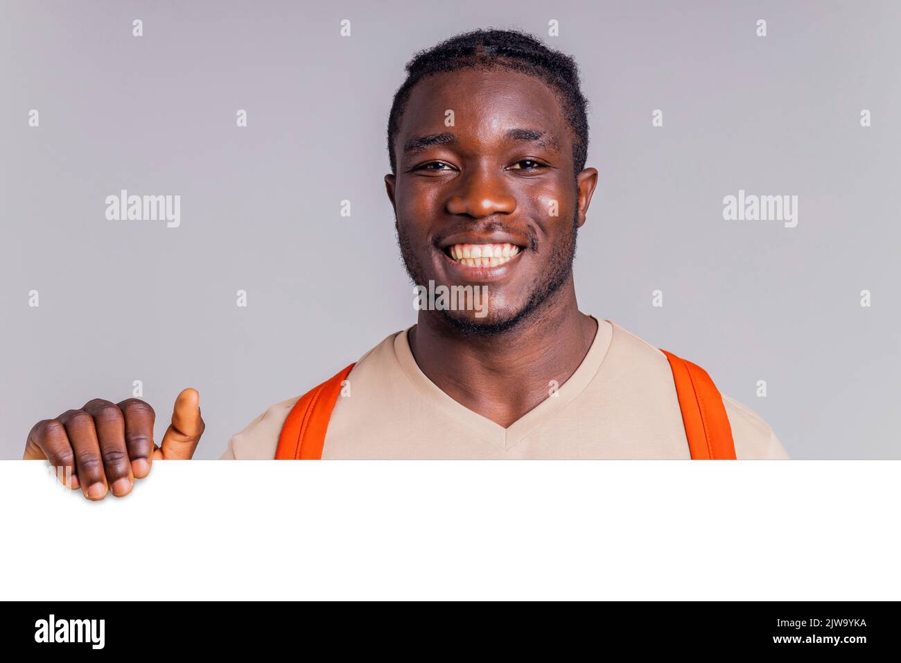 Nigerian man smiling hi-res stock photography and images - Alamy