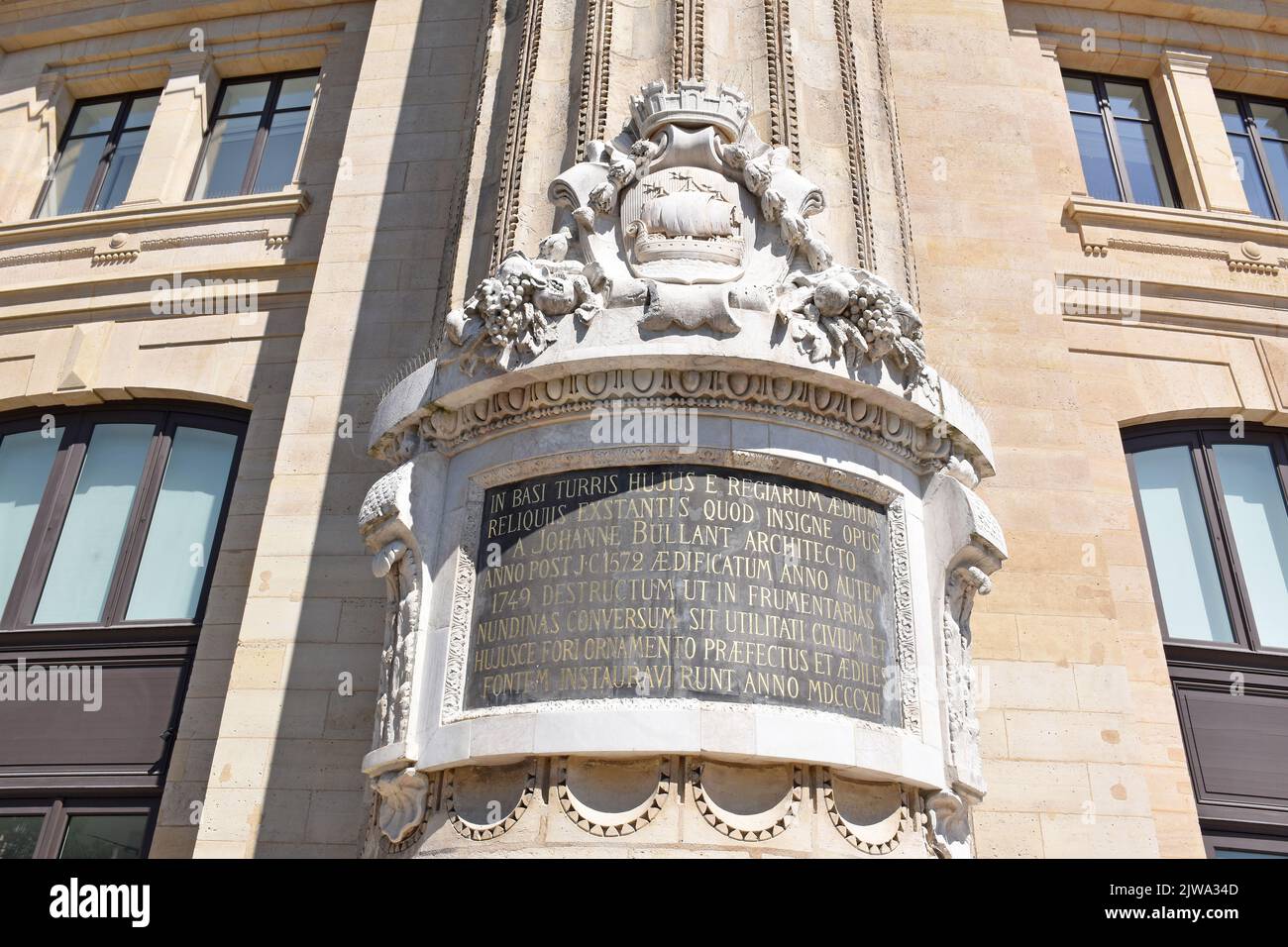 Brief history in latin hi-res stock photography and images - Alamy