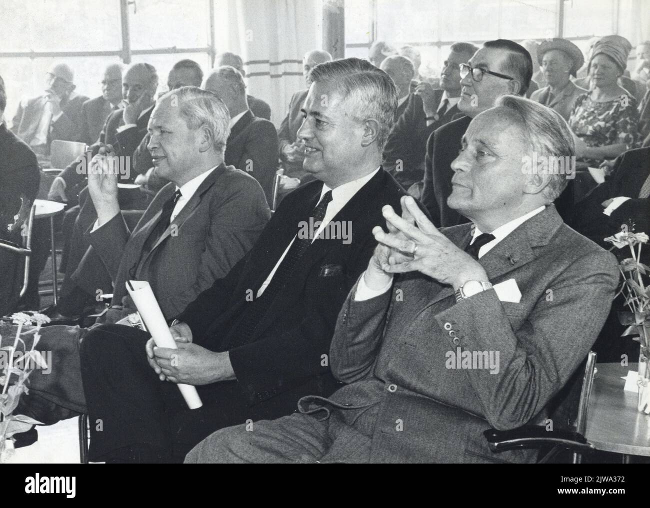 View of the facades of the Huizen Voorstraat 7 (right) hoger in Utrecht ...