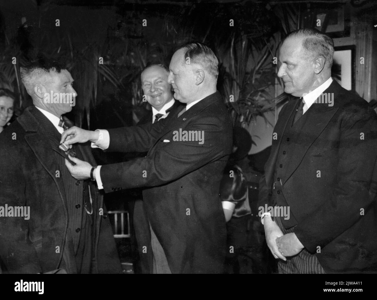 Image of the ceremony of employee Gerrit Jan van Soest at the reception ...