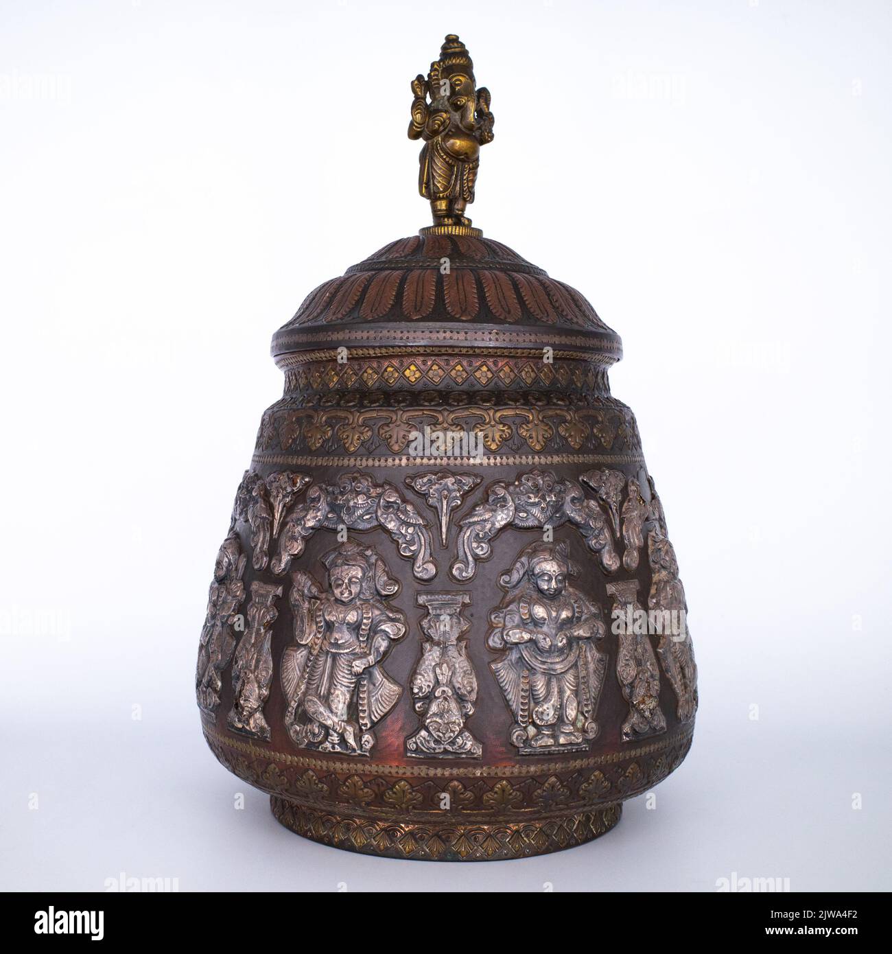 Indian vessel hi-res stock photography and images - Alamy