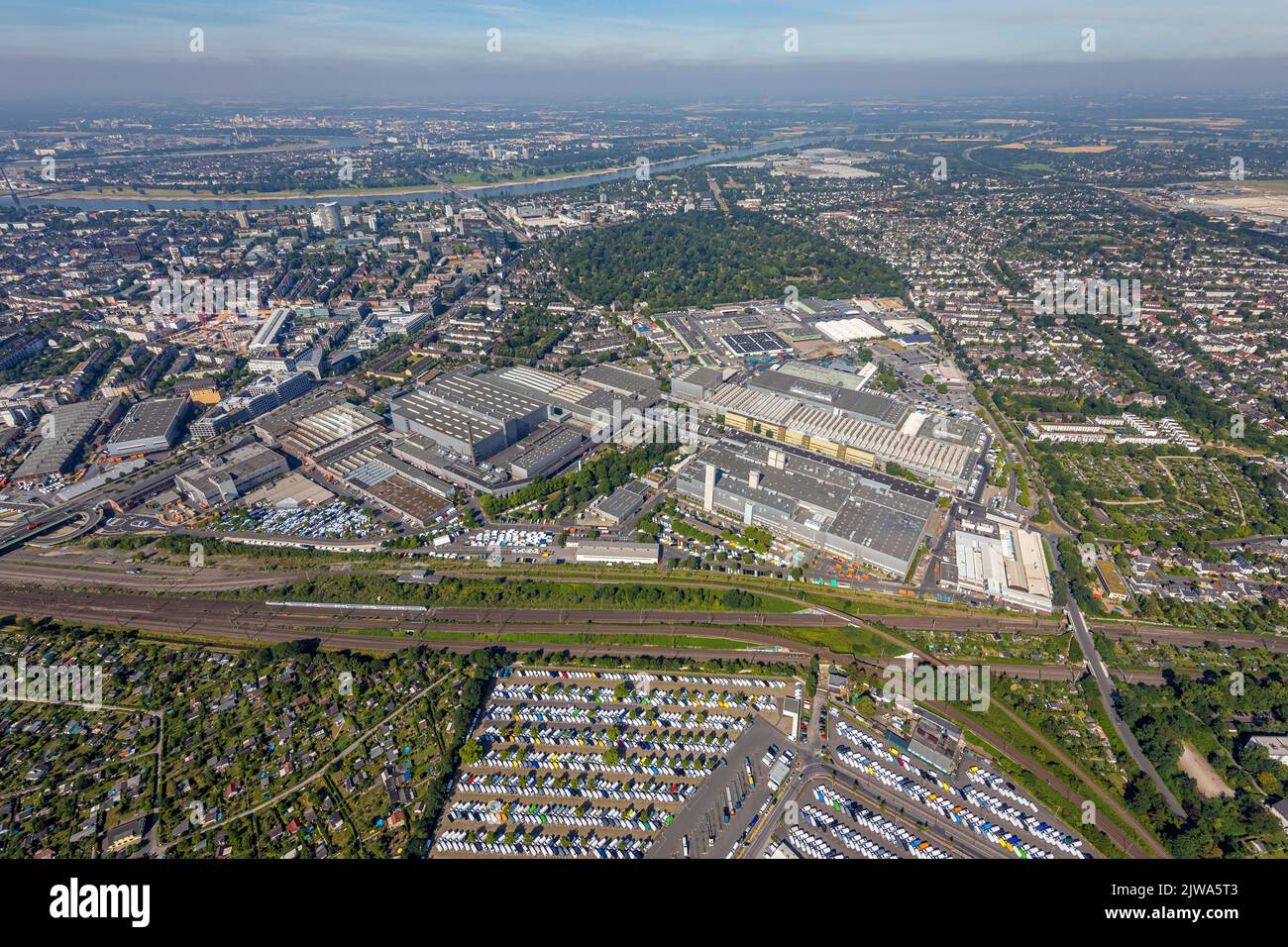 Car warehouse loading mercedes parking lots hi-res stock photography ...