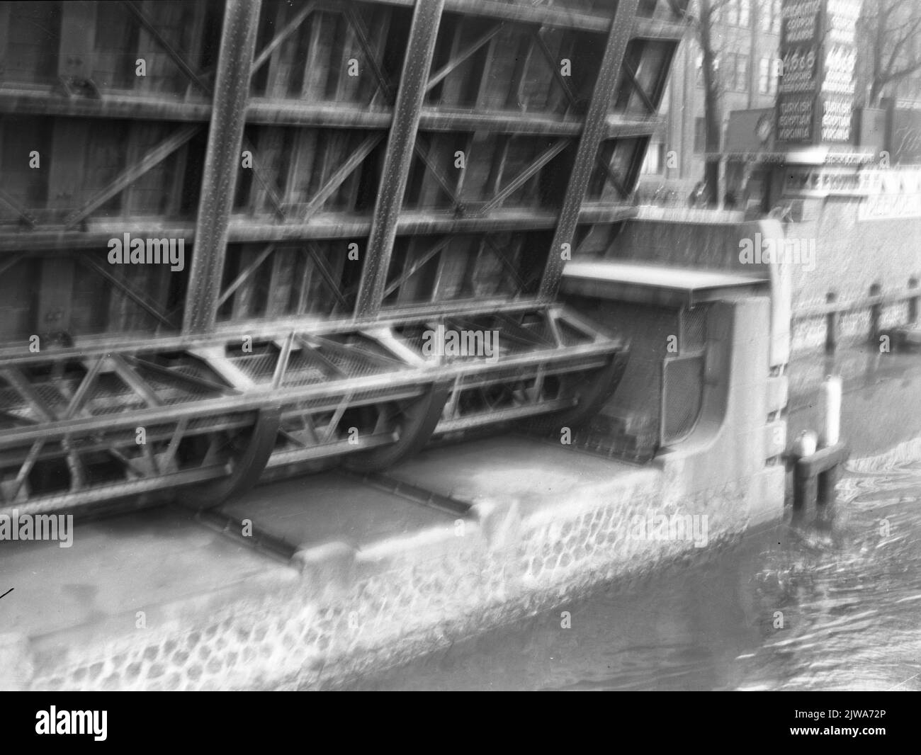 Kwadrant hi-res stock photography and images - Alamy