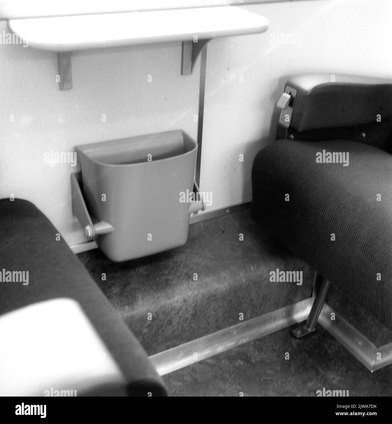 Interior design 1970 Black and White Stock Photos & Images - Alamy