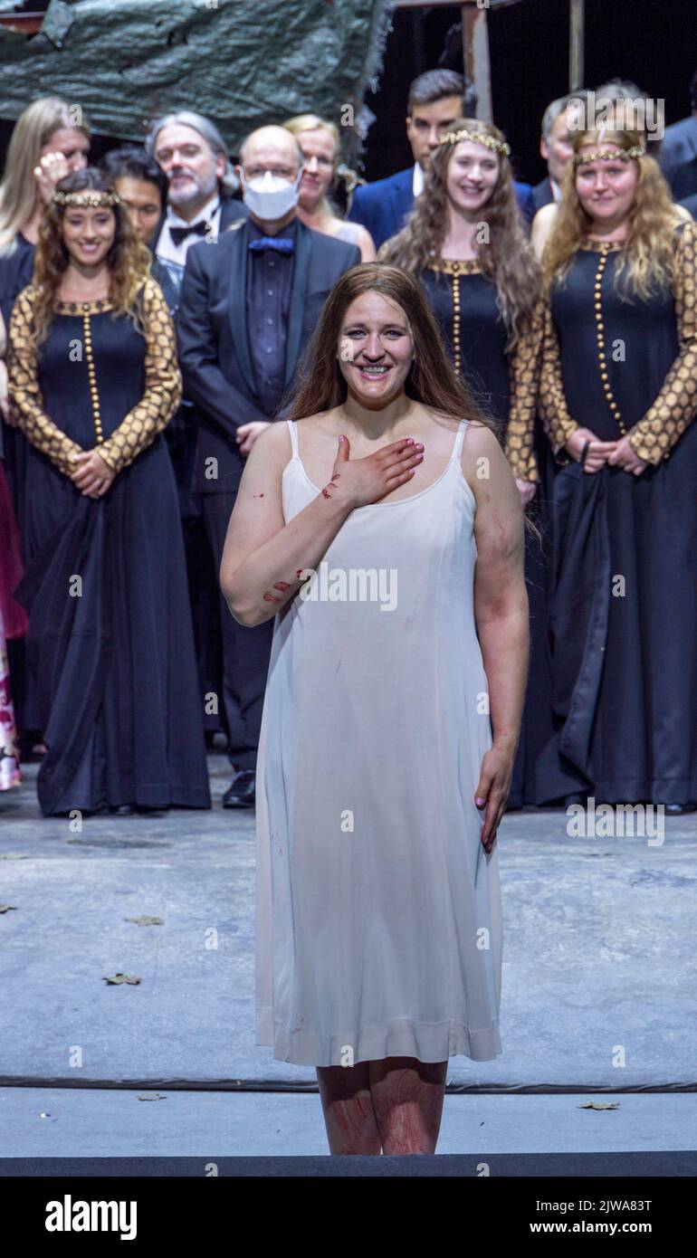 Tannhäuser lise davidson hi-res stock photography and images - Alamy