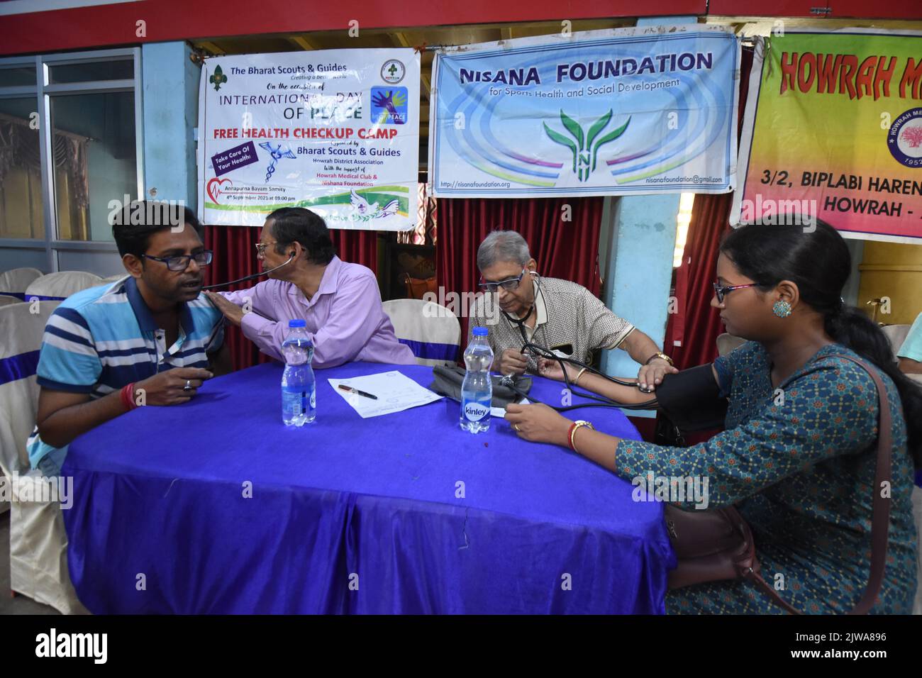 Howrah, West Bengal, India. 4th Sep, 2022. A free health check-up camp ...