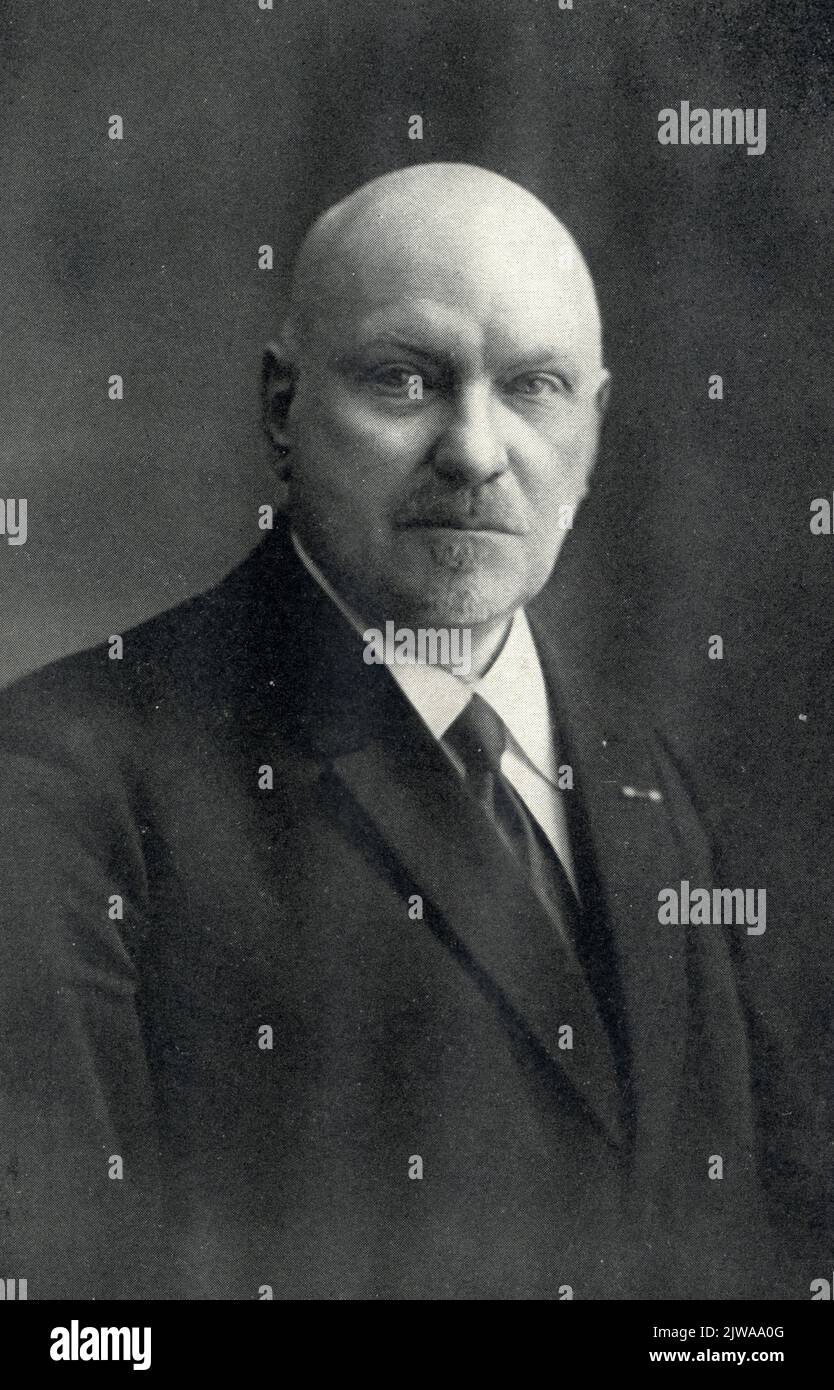 1913 1928 hi-res stock photography and images - Alamy