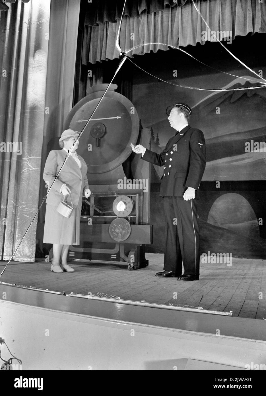 Image of a scene from the program "ABC Expres" of the ABC cabaret Stock ...