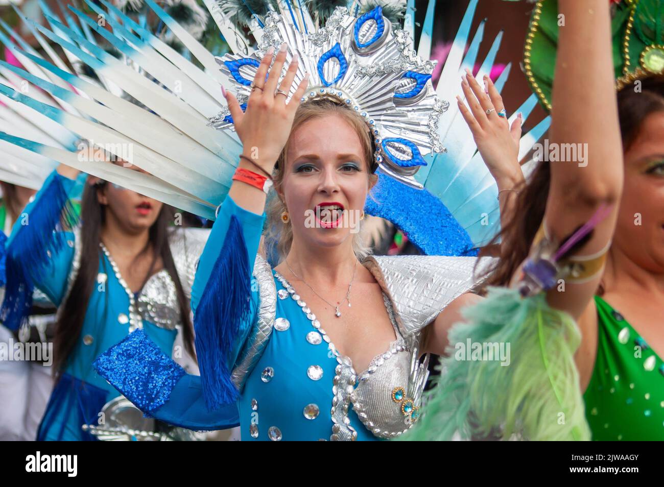 NOTTING HILL, LONDON, ENGLAND- 29 August 2022: Carnival performer ...