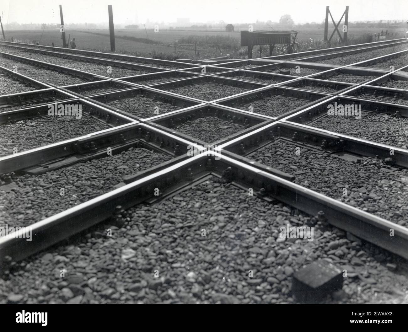 Image of the right -angle and ground floor intersection of railway ...