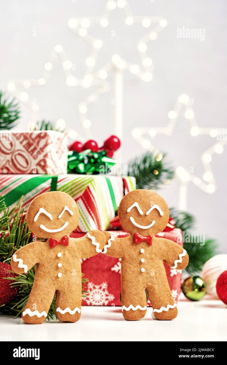 Christmas background gift gingerbread hi-res stock photography and ...