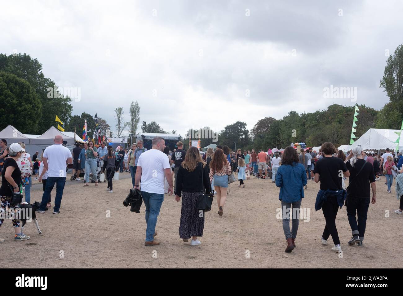 People at Wallingford Bunkfest on the Kinecroft, 2022 Stock Photo - Alamy