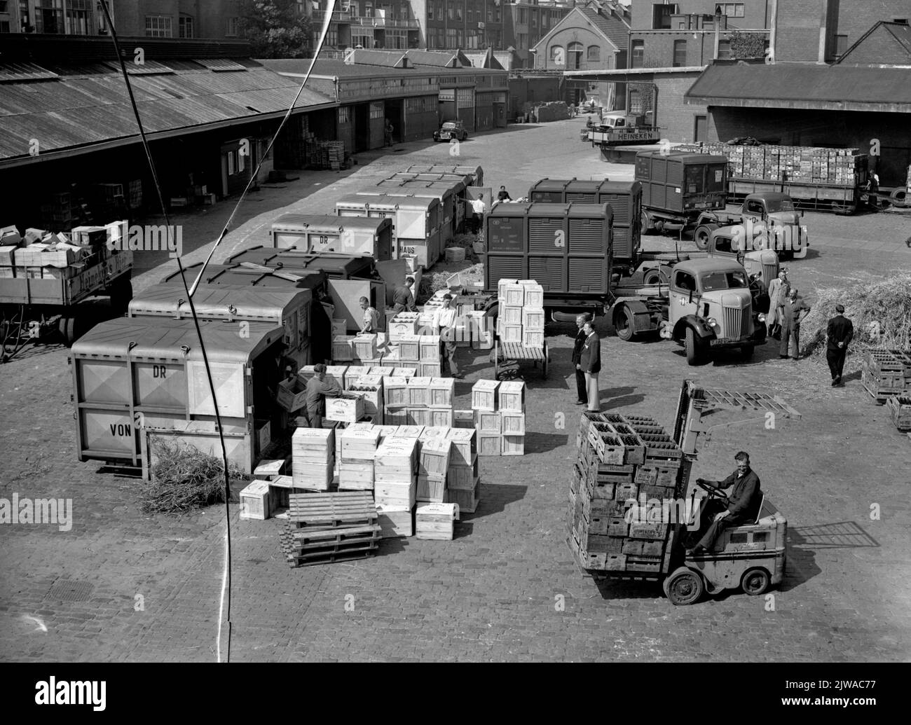 Image of the loading of various car loading boxes at Heineken in ...