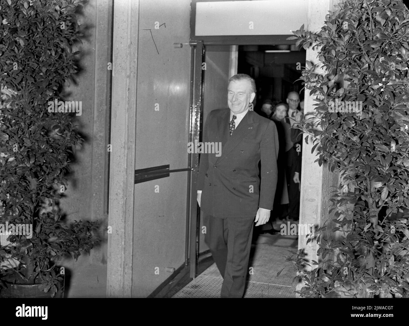 Image Of President Director Dr Ir Fq Den Hollander Of The Ns During His Visit To The New N