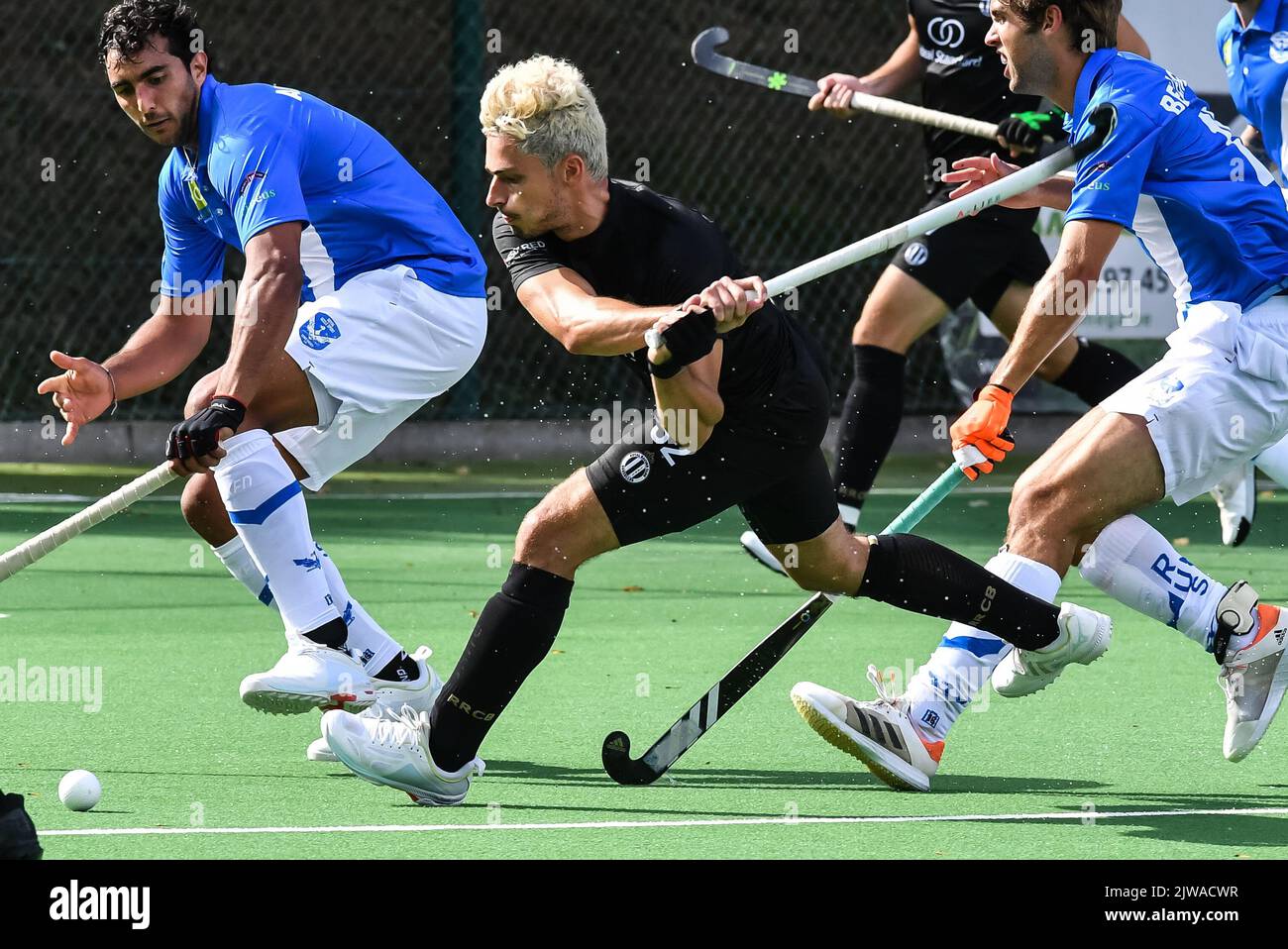 32 Racing's Tanguy Cosyns pictured during a hockey game between Racing ...
