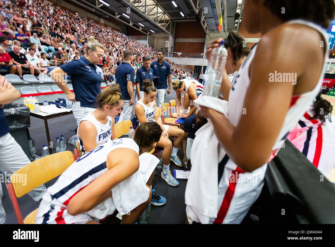 Illustration picture shows the French team pictured during time-out during a friendly basketball ...