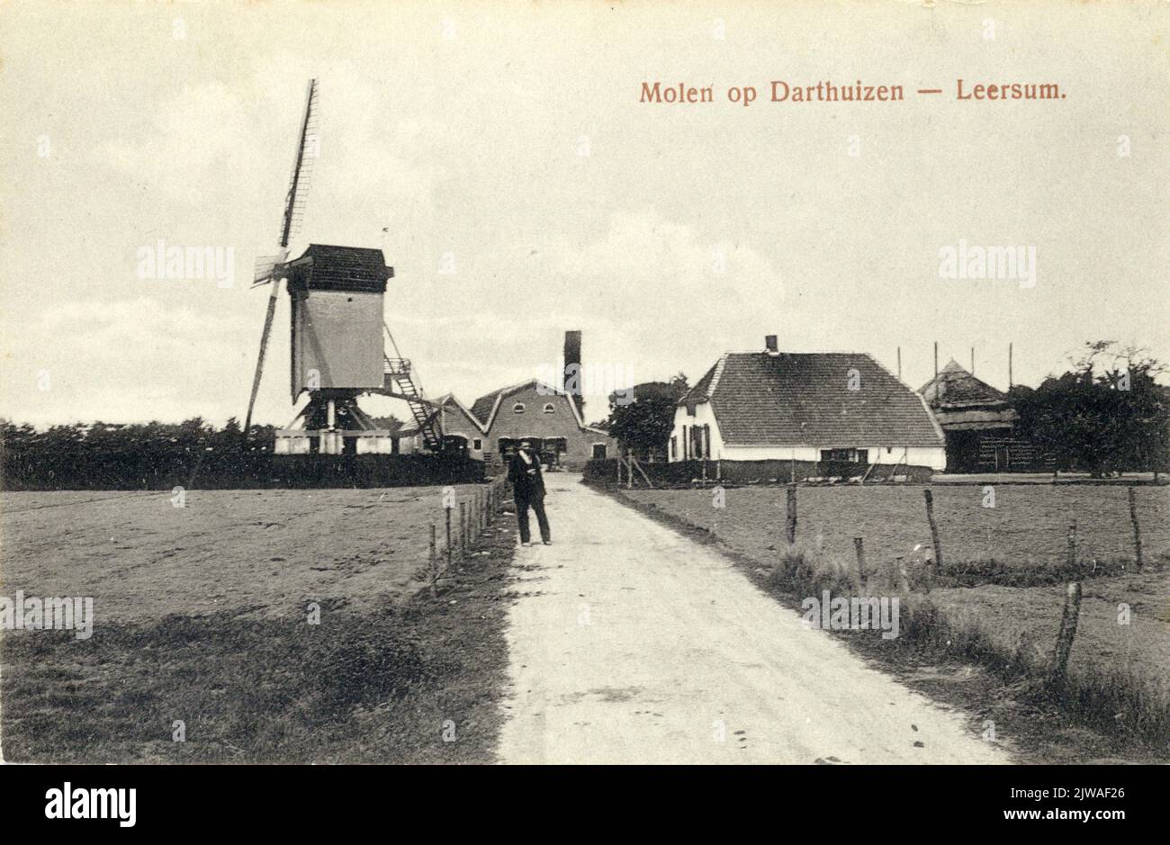 View of the Korenmolen Oog in 't Zeil and a farm in Darthuizen ...