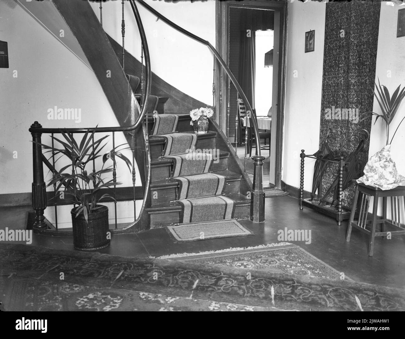 Scene in interior unknown Black and White Stock Photos & Images - Alamy