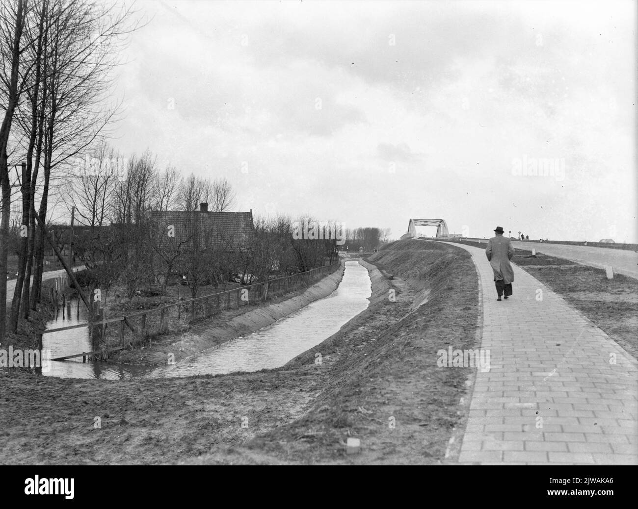 View highway bridge structure Black and White Stock Photos & Images - Alamy