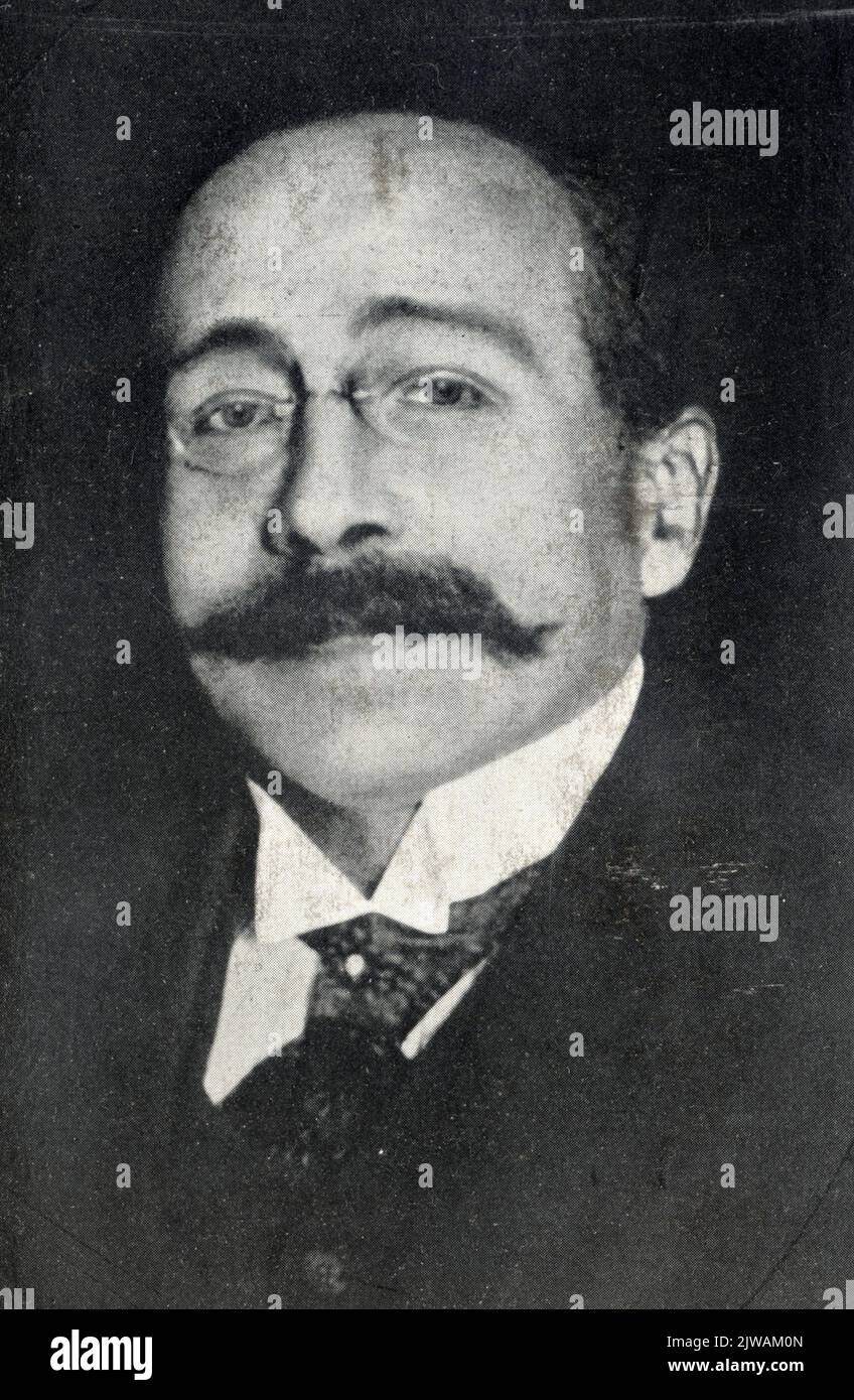 Portrait of mr. B. Heyman, born 1871, professor for the fund for ...