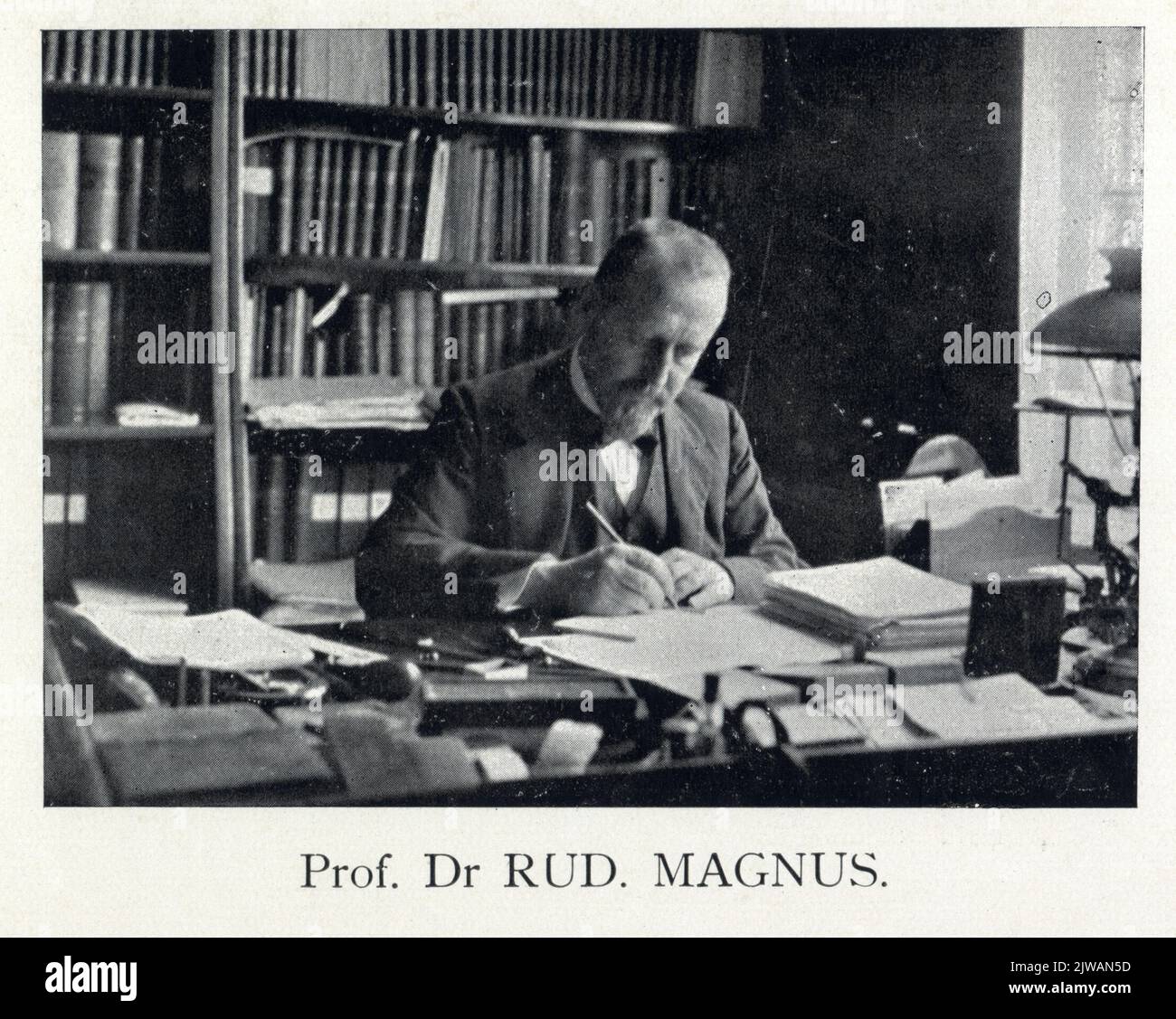 Prof. Dr Rud. Magnus Stock Photo - Alamy