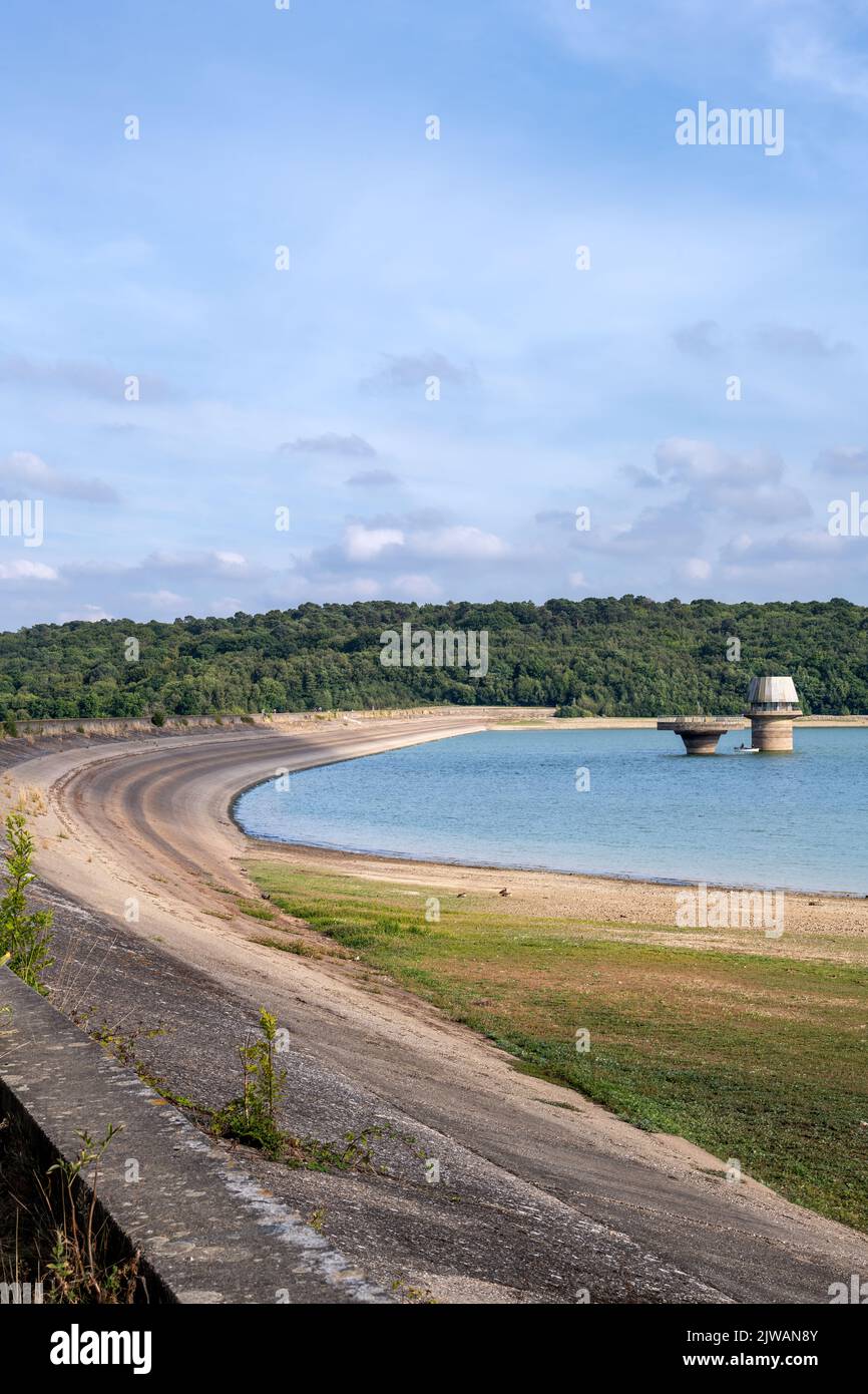 Dam reservoir hi-res stock photography and images - Alamy