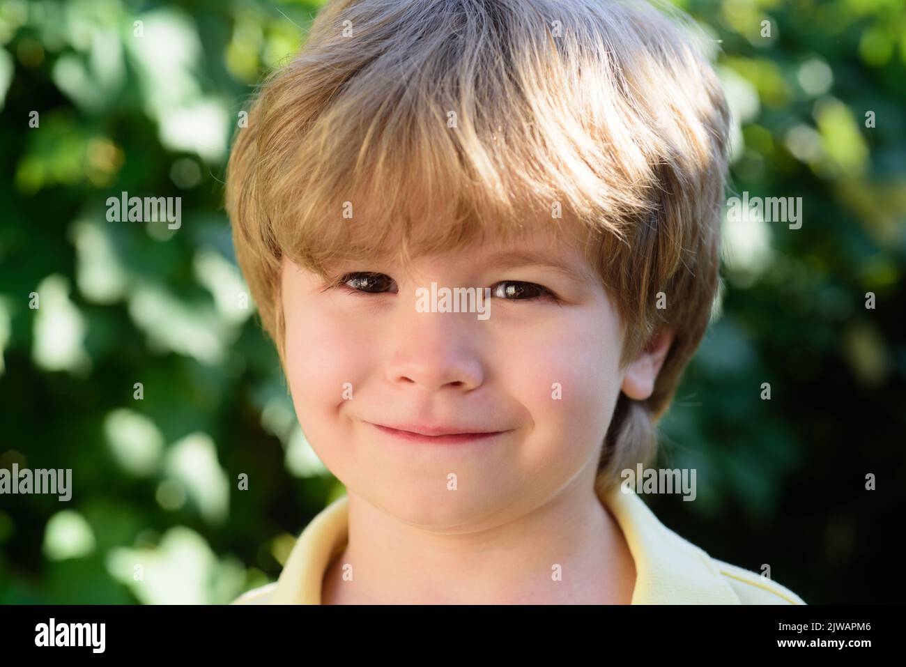 Funny child face close up. Kids head portrait Stock Photo - Alamy