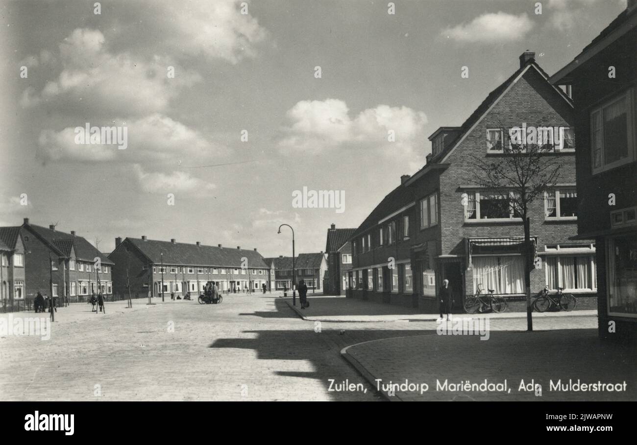 Face in the Adriaan Mulderstraat in Zuilen. N.B. This street was added ...