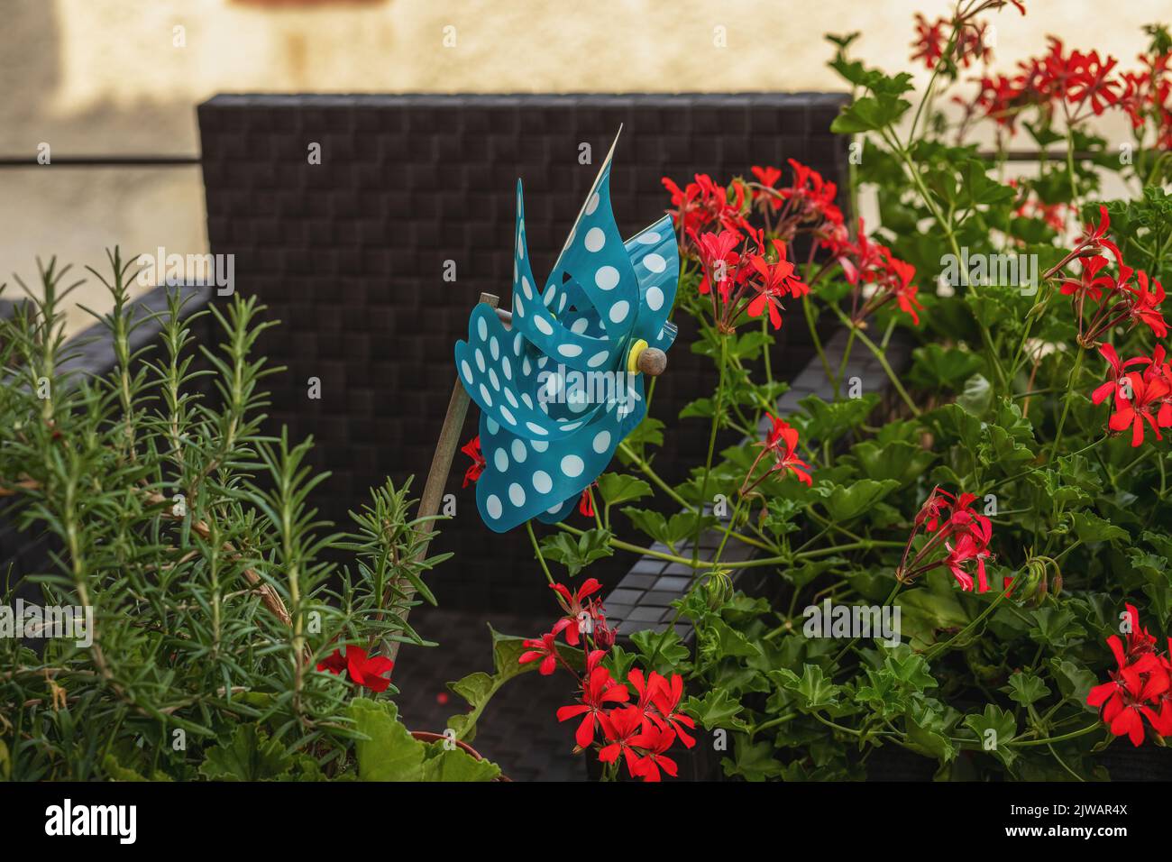 Outdoor design wheel rotation hi-res stock photography and images - Alamy