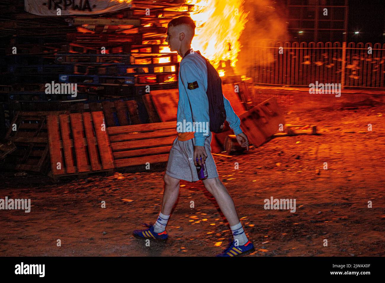 Loyalist bonfire in the protestant Fountain Estate, Derry, Londonderry ...