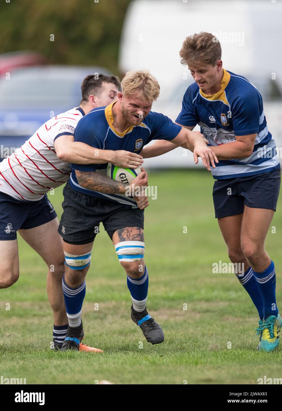 Rugby union tackling ball hi-res stock photography and images - Alamy