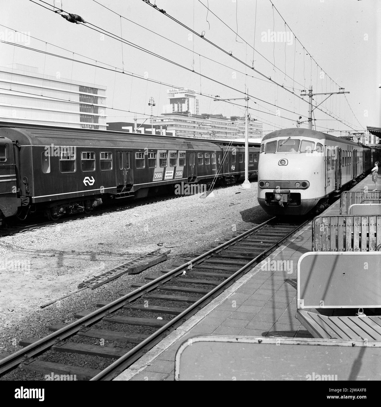 Image of an electric train set Plan V (Mat. 1964) of the N.S. Along a ...