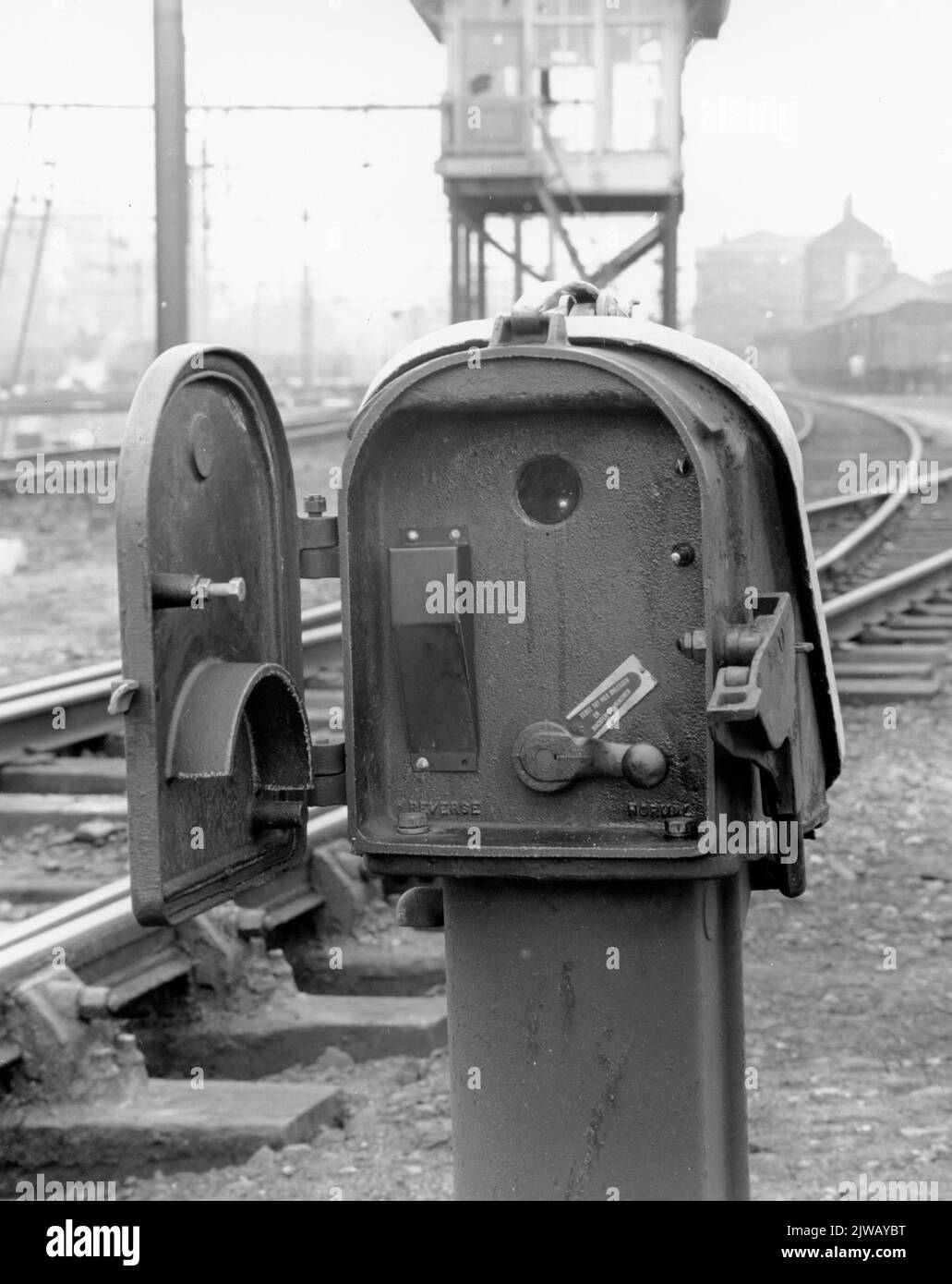 Image of a G.R.S.-lock of the N.S. in Dordrecht.n.b. The photo is part ...