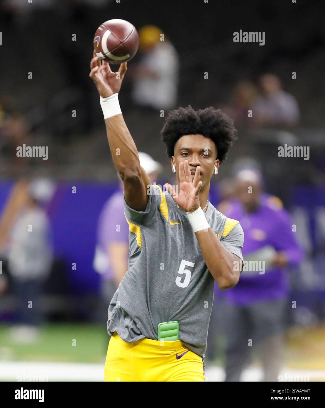 New Orleans, USA. 04th Sep, 2022. LSU Tigers quarterback Jayden Daniels ...